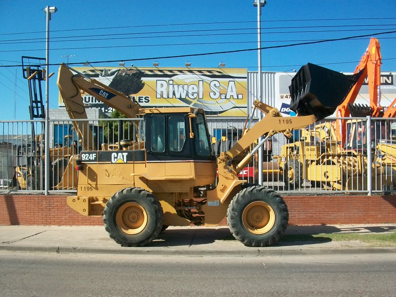 Caterpillar 924 F - Año 1996 - Mercado Vial Argentina